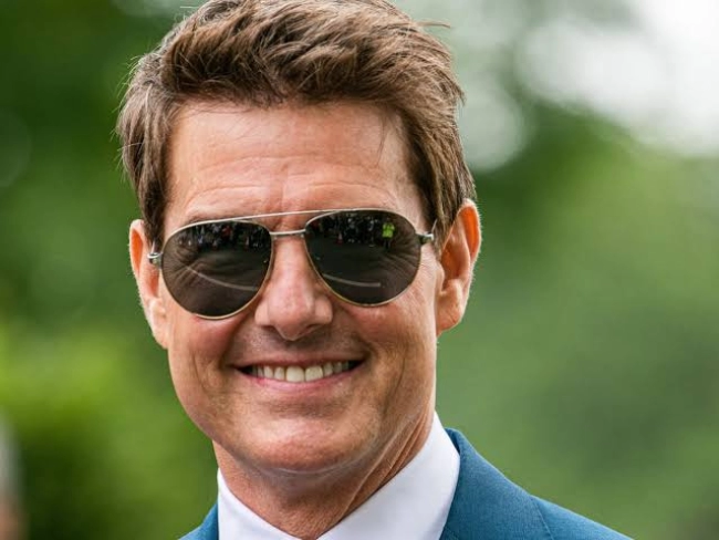 Pafbig Movies | Hollywood Stunt Actor, Tom Cruise Honored by Navy
